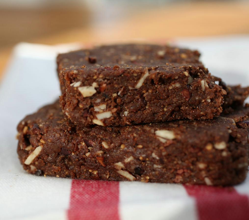 Icelandic entrepreneurs turn insects into energy bars | IceNews - Daily ...