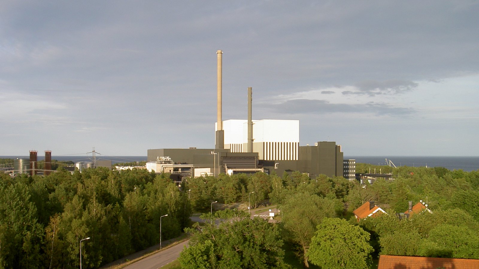 Sweden’s plan to build ten new nuclear reactors receives criticism from ...